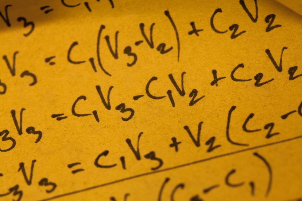 Postdoctoral Scholarship Program in Mathematics for researchers from ...