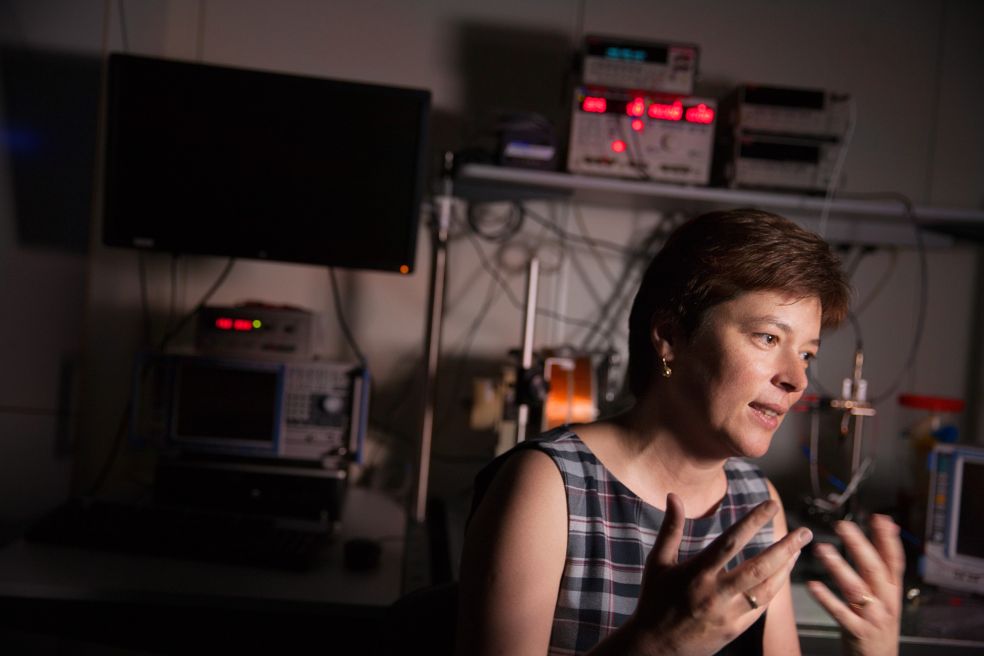 Lasers will provide energetic ions for research and medicine | Knut and ...