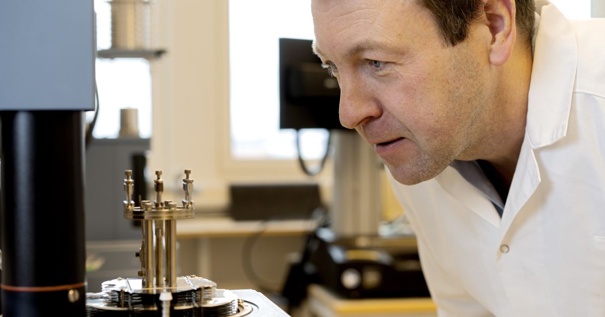 Oordning ska göra organiska halvledare stabila | Knut och Alice ...